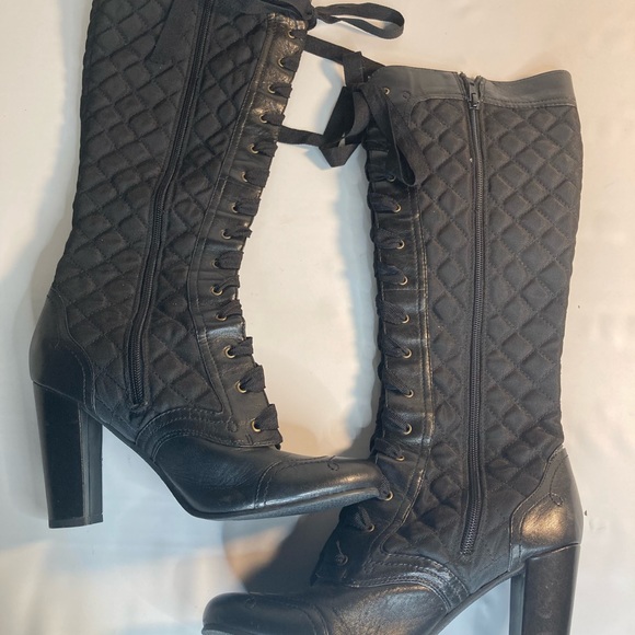 EXCHANGE | Shoes | Vintage Quilted Lace Boots Cracking Inside See ...